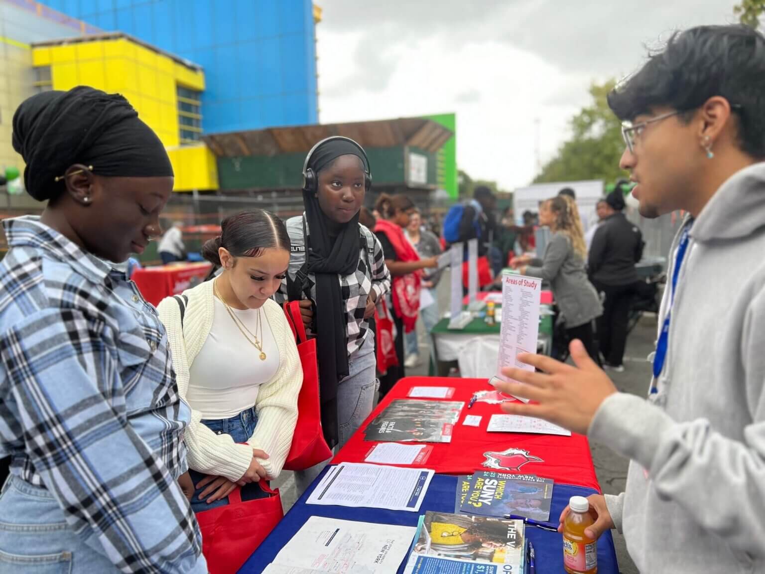Journey to College: Getting the Most Out of College Fairs - SL Network